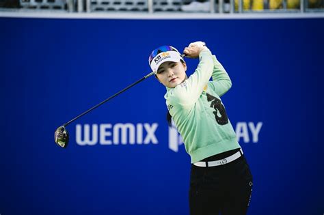 이예원 대상·상금왕의 여유 포토 스포티비골프다이제스트