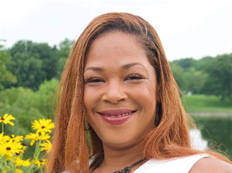 Tessa Anderson Massage Therapist In Columbia Mo