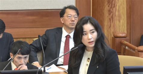 출산·육아 하느라 몰랐는데 尹 최종변론보다 화제된 아기 엄마