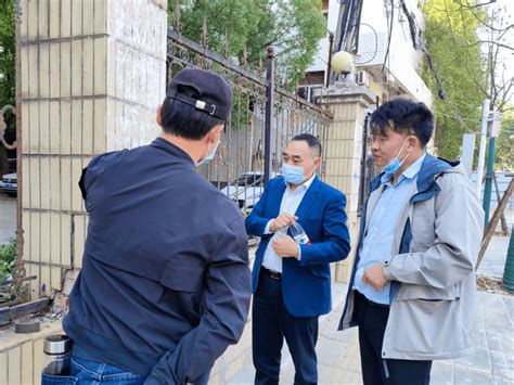洪山区建设局举办桂湖东路“共同缔造”开放日活动围墙道路居民