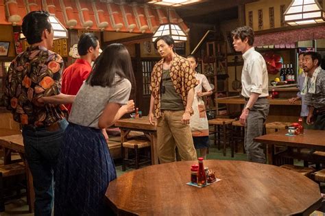 連続テレビ小説「ちむどんどん」第66話。賢秀（竜星涼・左から4人目）（c）nhk ― スポニチ Sponichi Annex 芸能