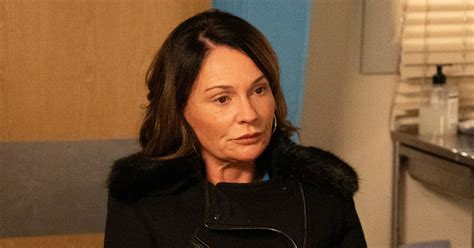 What Is Triple Negative Breast Cancer As Itv Emmerdale Chas Dingle Gets Devastating Health