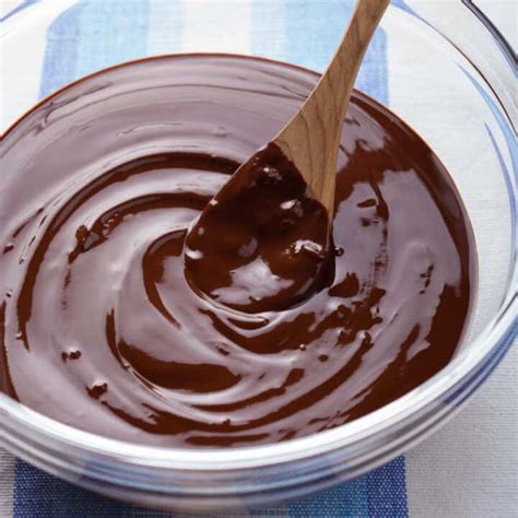 How To Melt Chocolate Chips 4 Ways Veggie Desserts