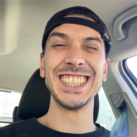 Vito Cianci Vito Cianci • Threads Say More