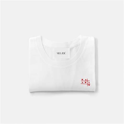 T Shirt Tris Love Ricamata A Mano