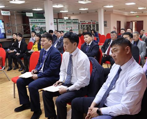 Аймгуудын Газрын харилцаа барилга хот байгуулалтын газрын дарга нартай зөвлөлдөх уулзалт хийв