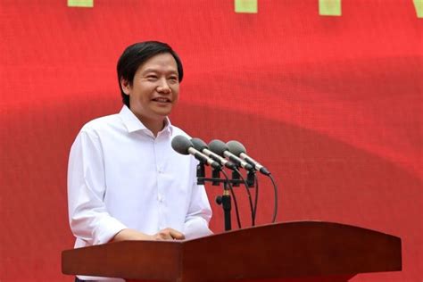 雷军给武大捐了一栋楼！腾讯新闻