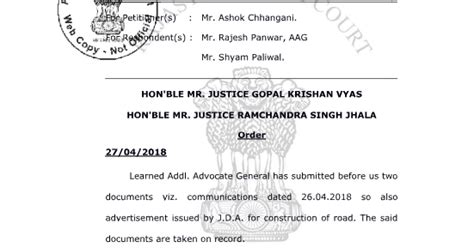 Cancel Driving License Of Those Who Speak On Mobile Phones While Driving Rajasthan High Court