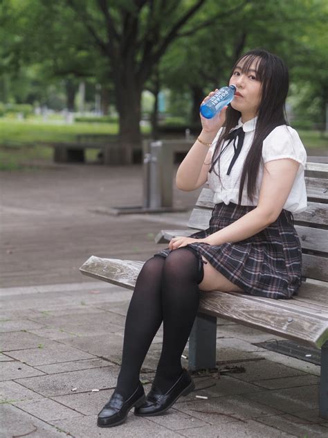 甘露ゆずか🍊6 15いちごはうすご予約受付中 On Twitter 紫陽花と一緒に撮って頂ける方居ないかな？🥲 東京周辺 有償になります