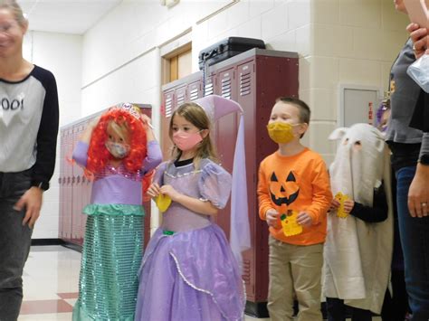 Pre K And Kindergarten Halloween Parade St Anthony De Padua Catholic