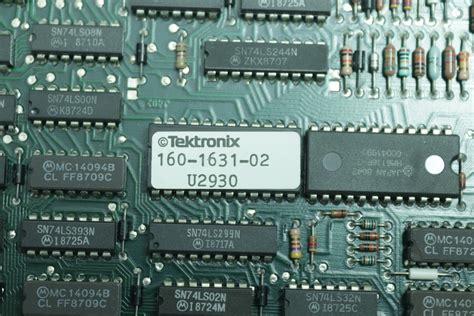Tektronix 2445a 2465a 2467 160 1631 02 U2930 Readout Board Part2go