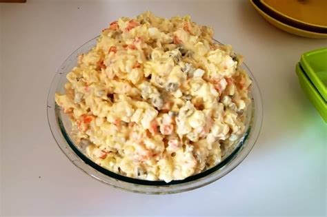 Амтат хоолны жор Нийслэл салат Хиамгүй махгүй Зарим хүмүүс хиамгүй бол амтгүй болно ядаж