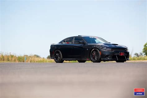 Monster Dodge Charger Srt Hellcat Auf Vossen Vws 2 Alus
