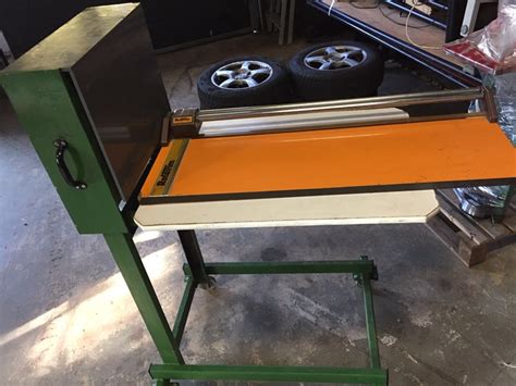 Self Leveling Table On Wheels Press Trading Denmark Aps