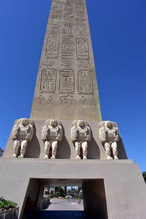 Luxor Pyramid Tower In Las Vegas Editorial Photo Image Of Display