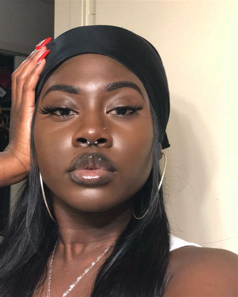 Nice And Beautiful Dark Skin Human Skin Beautiful Black Women Black Hair Black Women Dark