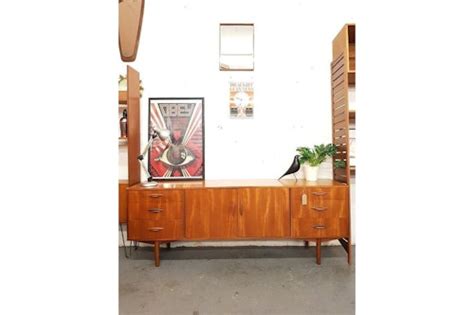 How Jeans House In Sex Education Became Our New Interiors Crush Grazia