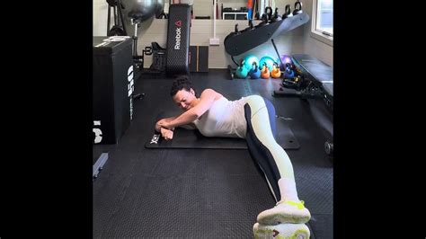 Shoulder Internal Rotation Passive Range Hold In A Flexion Bias Youtube