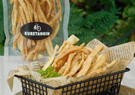 Resep Kue Bawang Renyah Oleh Desmawati Kuretangin Cookpad