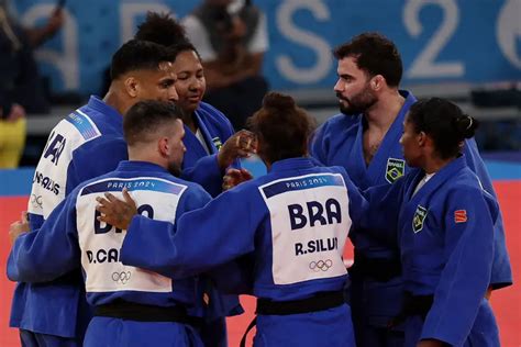 Brasil garante bronze no judô em equipes