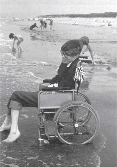 Stephen Hawking 1971 Rpics