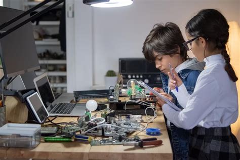 Indore Students Learn Through Bootcamps Internships Prototype Development Startups