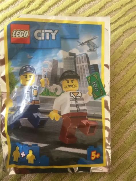 Lego City Policeman And Thief Minifigure Foil Pack Set 952016 Bagged £5
