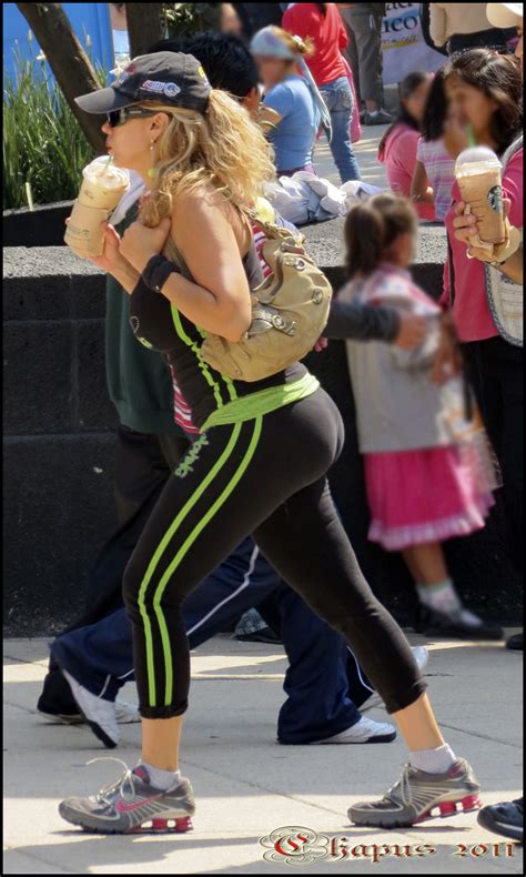 Bubble Butt Spandex Candid