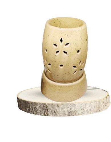 Ceramic Simple Light Bulb Electric Diffuser With Floral Pattern At