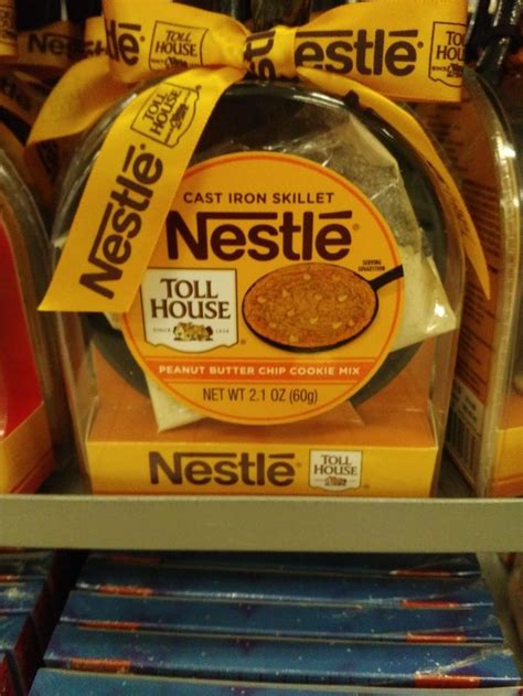Nestle Toll House Peanut Butter Chocolate Chip Cookie Mix Skillet