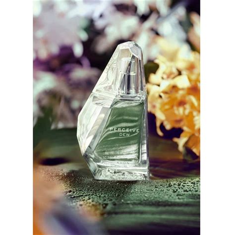 Вся красота весеннего утра заключена во флаконе Туалетной воды Avon ...