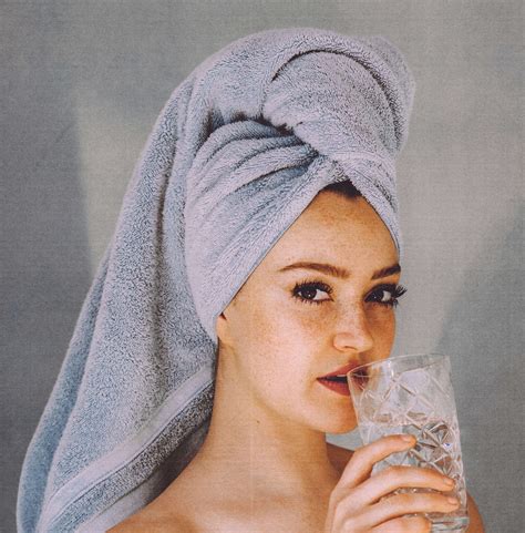 How To Sleep With Wet Hair Mintal