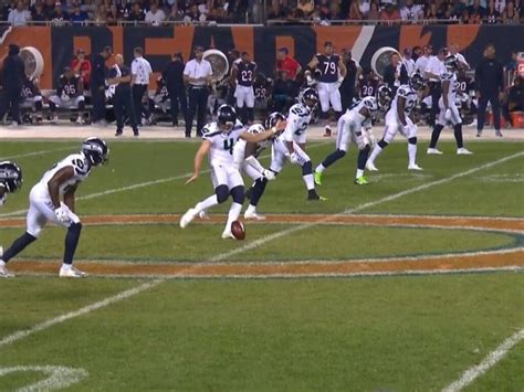 Rookie Punter Michael Dickson Lighting Up Nfl Season Already The