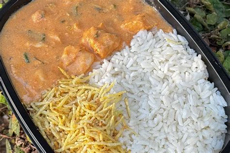 Strogonoff De Carne Arroz Branco Batata Palha Santo Congelado