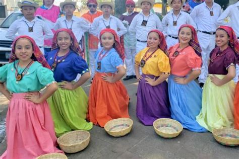 Ropa Tipica De El Salvador