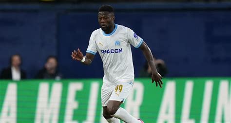 Villarreal Om Pour Mbemba Lessentiel A été Assuré