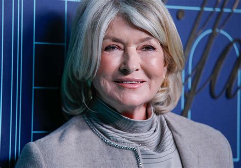Tv-kok Martha Stewart (81) oudste badpakmodel ooit op cover van ‘Sports ...