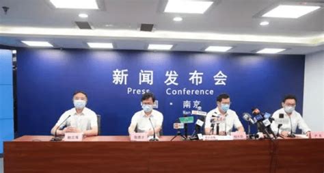 一天新增38例本土确诊！南京开发布会回应混采