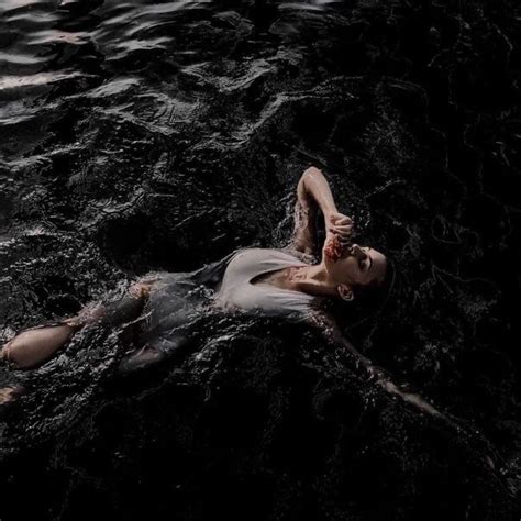 Pin On Sesión Ariel Outdoor Decor Outdoor Pool Float