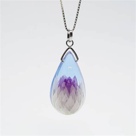 Abelia Small Necklace