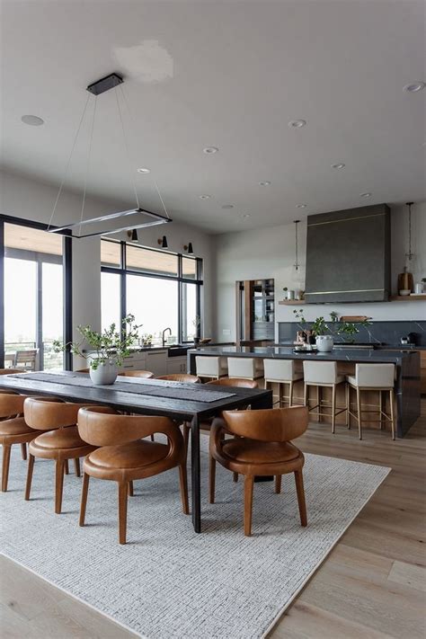 Benjamin Moore Pale Oak With Its Warm Gray Undertones Is A Versatile