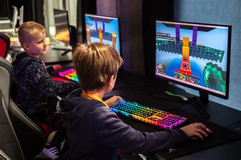 Koduj z Gigantami w Łodzi czyli warsztaty dla przyszłych programistów