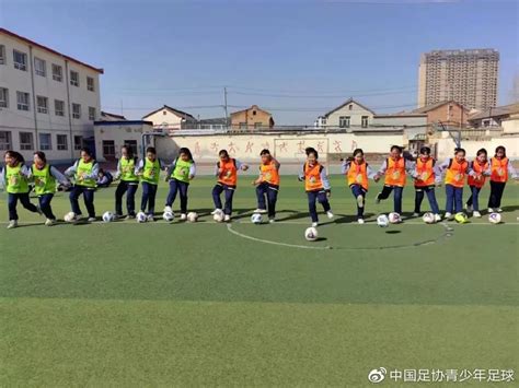 不爱红妆爱足球—2023年“亚足联女孩足球日”女孩足球节长治站隆重财经头条