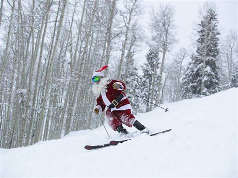12 Best Christmas Towns In The Usa For Holiday Travelers
