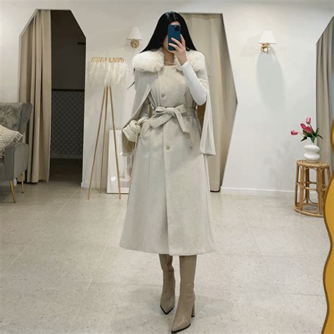 딧틋 퍼 허리끈 케이프 롱 코트