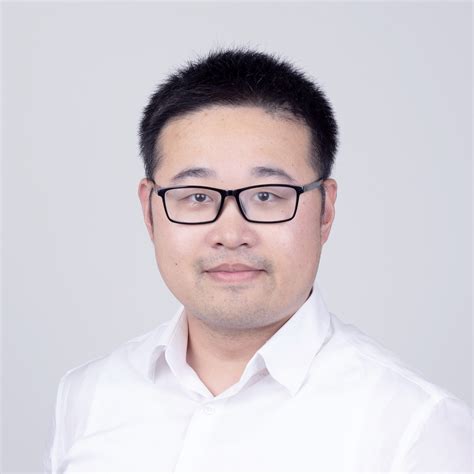 Wenjie Huang Hku Musketeers Foundation Institute Of Data Science