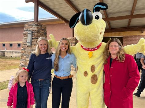 Cleco Employees Support ‘together Tuesdays At Caroline Dormon Cleco