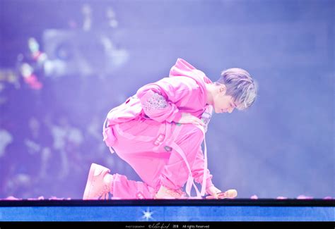 张敬轩演唱会 高清图片，堆糖，美图壁纸兴趣社区