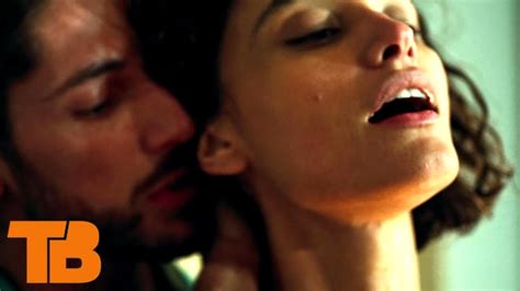 Lady Voyeur 1x3 Miranda And Heitor Kissing Scene Miranda E Heitor