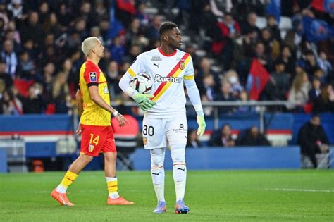 RC Lens Brice Samba reçoit une superbe nouvelle